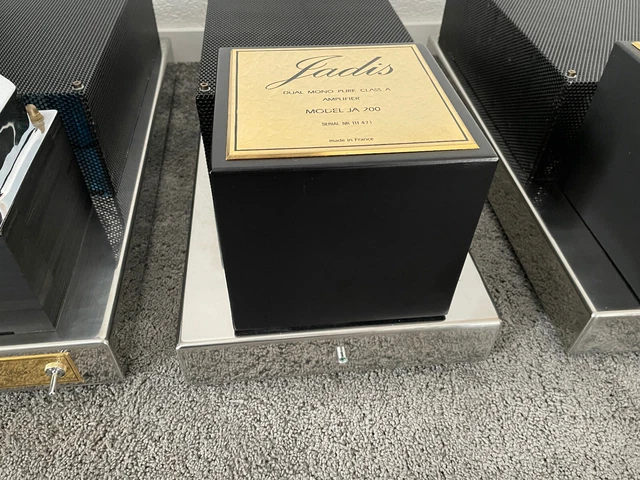 JADIS JA200 JA 200 tubi high-end monoblocchi amplificatori con leone ...