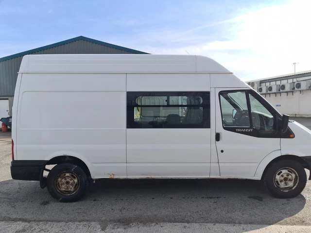 FORD TRANSIT MK7 100 T350 LWB HiTop. 2.2 TDCi, 6 spd man. 125k. Welfare ...