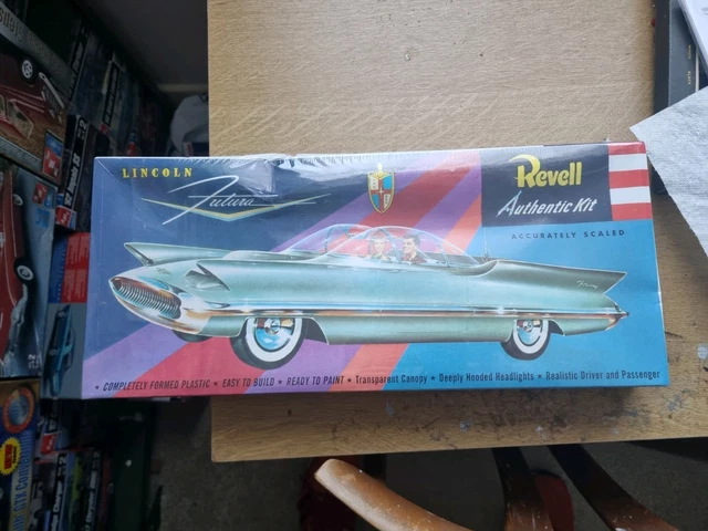 REVELL 1995 SSP Classics Reissue Lincoln Futura 1:25 AMT MPC Sealed £26 ...