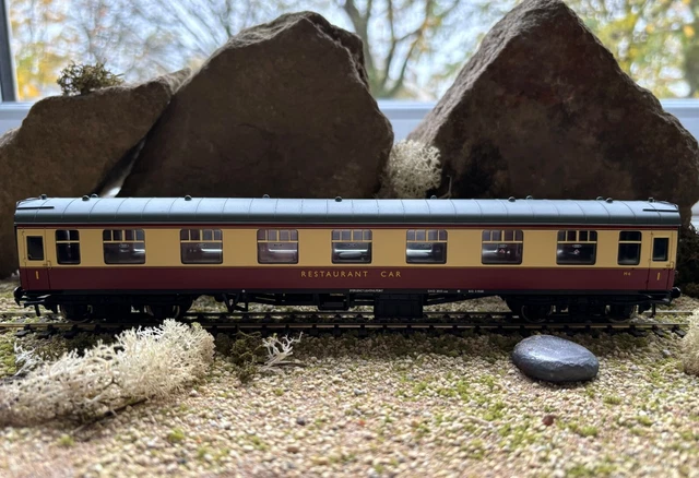 BACHMANN COACH BR Mk1 Restaurant Car First Open 39-252 - model train 00 ...