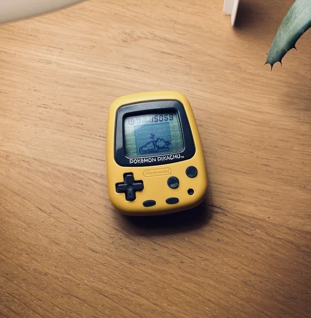 NINTENDO POKÉMON POCKET Pikachu Tamagotchi Virtual Pet Game Pedometer ...