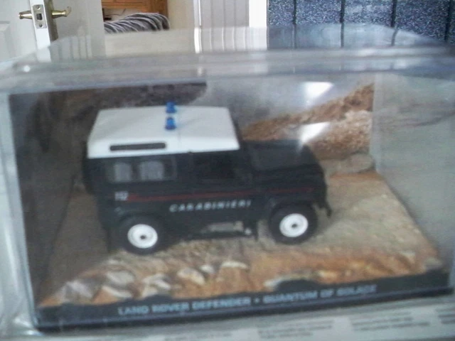 007 JAMES BOND Car Collection LAND ROVER DEFENDER: QUANTUM OF SOLACE ...