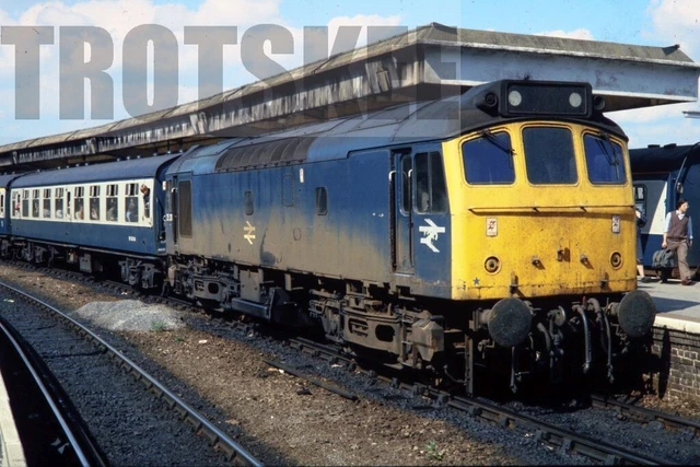 35MM SLIDE BR British Railways Diesel Loco Class 25 25211 Derby 1985 ...
