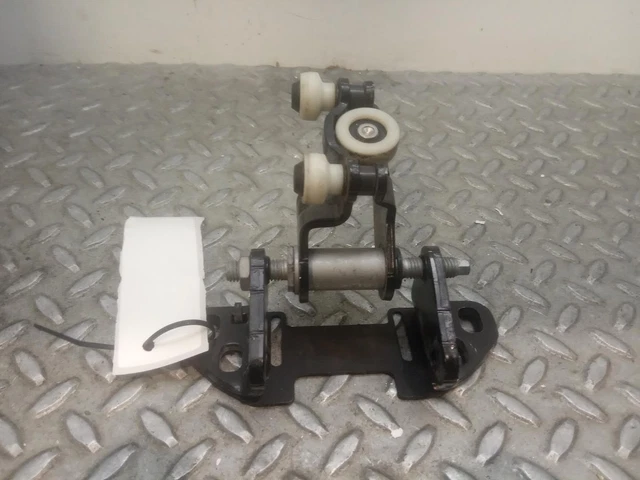 A9067600347 SOPORTE GUÍA puerta corredera para MERCEDES-BENZ SPRINTER 3 ...