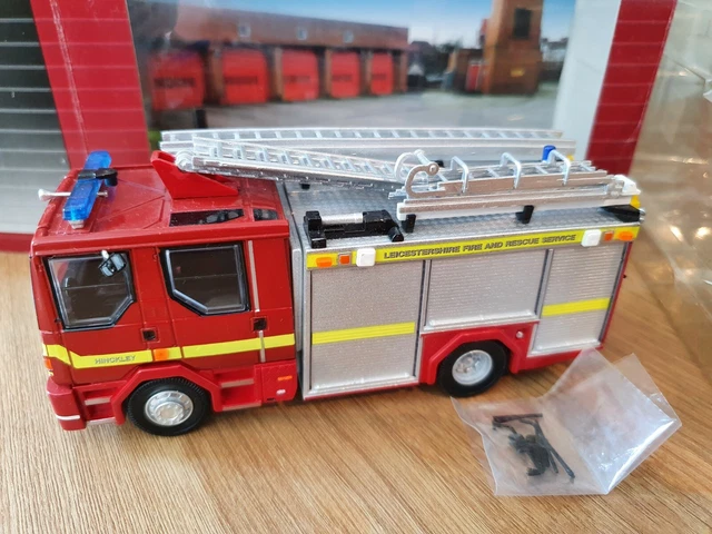 PAUL SLADE FIRE Brigade Models Leicestershire Dennis, Fire Engine 1 50 ...