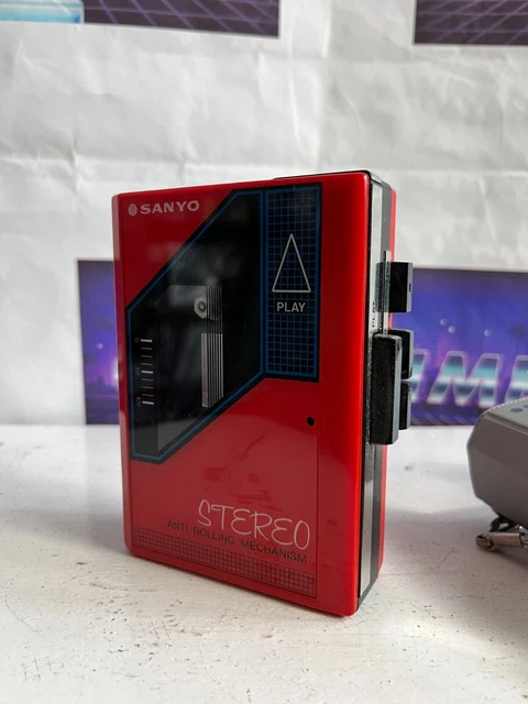 VINTAGE SANYO M-G11 Walkman Portable Cassette Tape Player Red Vgc *Free ...