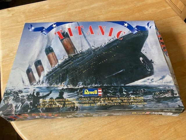 REVELL MODEL KIT 05701 1:570 RMS TITANIC with book Unbuilt COLLECT only ...