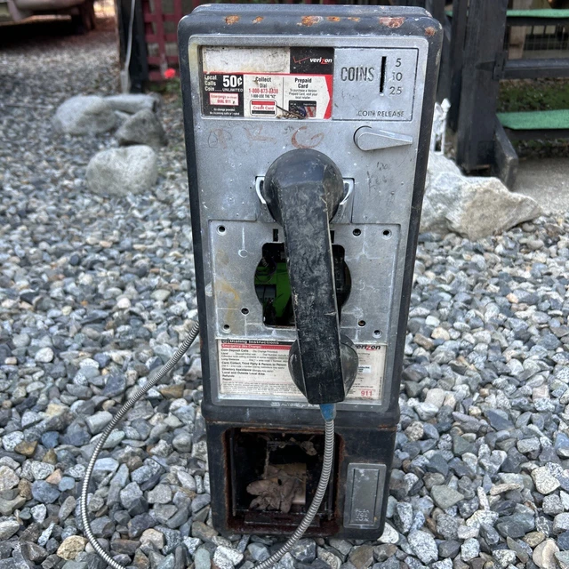 VINTAGE PHONE BOOTH Payphone Push Button Telephone GTE Frontier Verizon ...