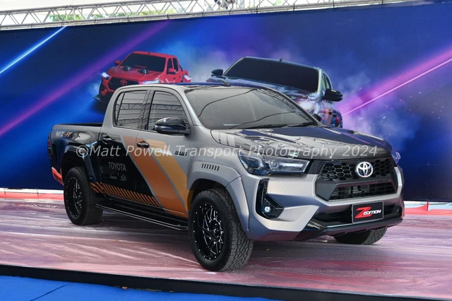 CAR PHOTO 12X8 - Toyota Hilux Revo MZ-R Z-Edition £11.12 - PicClick UK