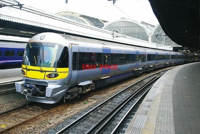 PHOTO CLASS 332 Heathrow Express 4-Car Emu No 332 011 At Paddington And About T £2.00 - PicClick UK