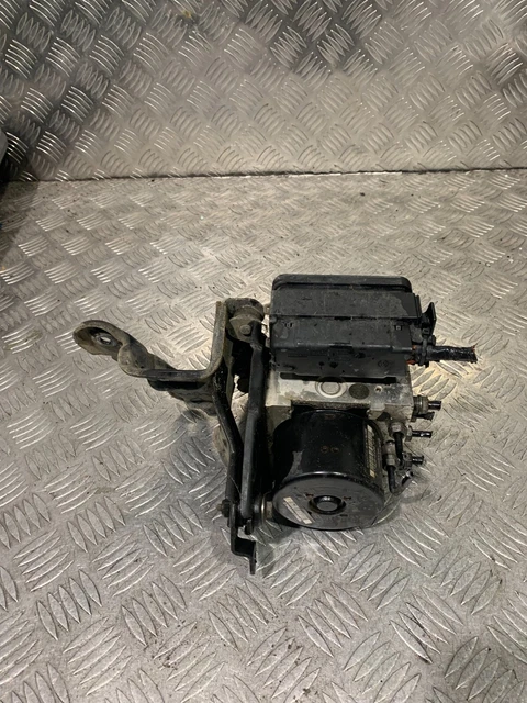 2008 MERCEDES C Class W204 Abs Pump Control Module A2044312512 #2 £140. ...