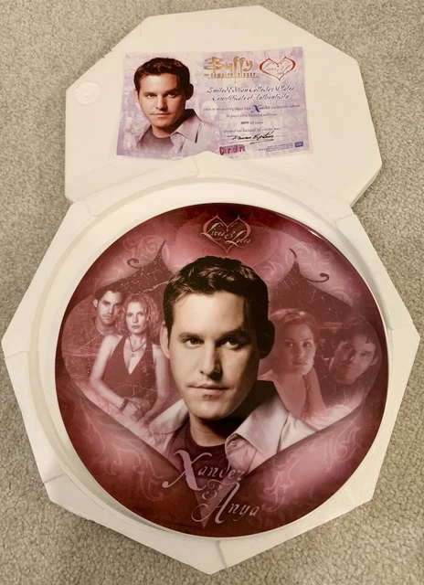 BUFFY THE VAMPIRE Slayer Limited Edition Collectors Plate Lives & Loves ...