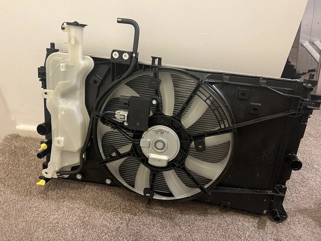 GENUINE TOYOTA YARIS MK4 2020- Hybrid Radiator Pack £599.00 - PicClick UK