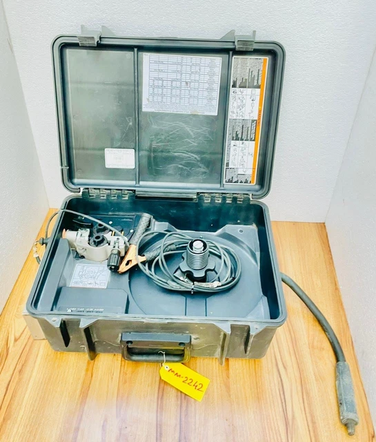 MILLER SUITCASE X-TREME 12VS Voltage Remote Sensing Wire Feeder #9 ...