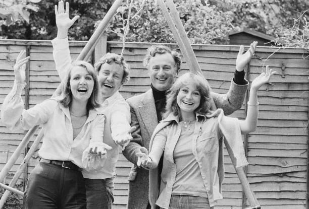 BRITISH ACTORS PENELOPE Keith, Richard Briers , Paul Eddington 1977 OLD ...