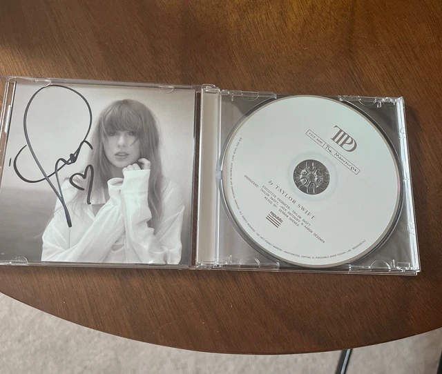 TAYLOR SWIFT THE Tortured Poets Department CD With Hand Signed Photo ...