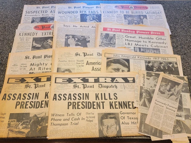 PRESIDENT JOHN F. KENNEDY Assassination NEWSPAPERS & CLIPPINGS Lot ST ...