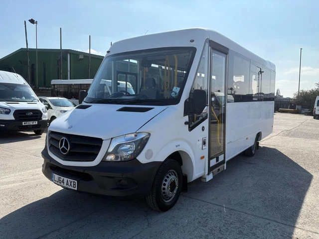 Minibuses/Buses/Coaches, Commercial Vehicles, Cars, Motorcycles ...