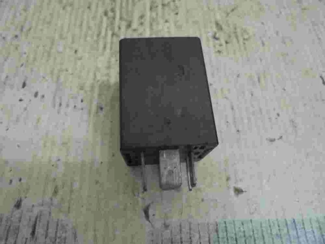 RELÉ MERCEDES-BENZ W124 DIAVIA 068629 12V EUR 50,00 - PicClick FR