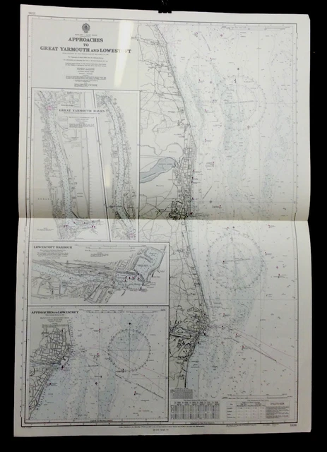 VINTAGE ADMIRALTY CHART. No.1536. GREAT YARMOUTH and LOWESTOFT. 1970 ...