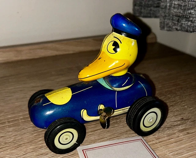 DONALD DUCK RACING Young Epoch Disney Mickey Mouse and Friends tin ...