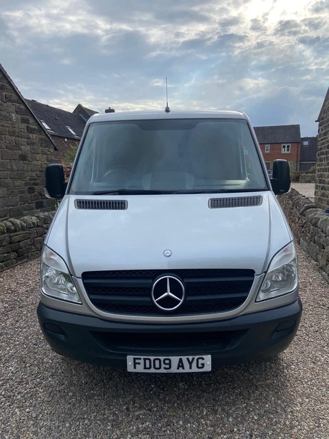 MERCEDES SPRINTER VAN 313 CDI Medium Wheel Base 3.5 Ton 1 Previous ...