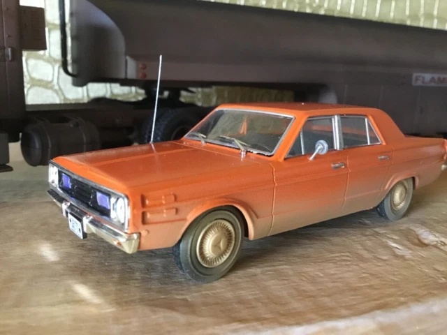 PLYMOUTH VALIANT 1971 du film Duel 1/43ème EUR 70,00 - PicClick FR