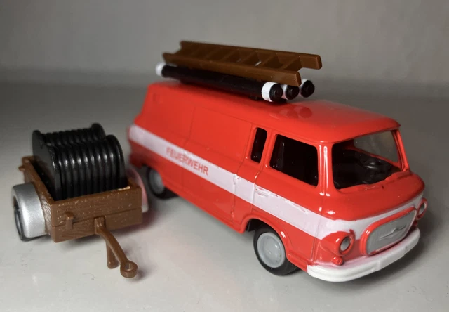 POMPIERS BARKAS RDA GRELL voiture de collection miniature 1:64 NEUVE ...