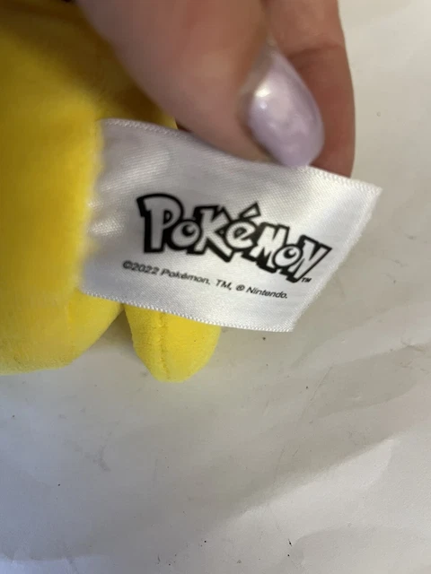 OFFICIAL POKEMON 2022 Pikachu Wink Plush Soft Toy £9.99 - PicClick UK