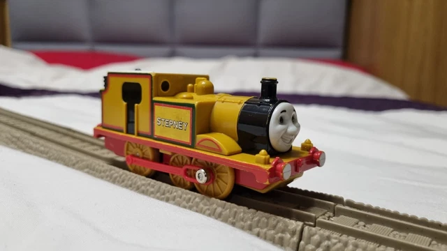 THOMAS AND FRIENDS tomy Stepney not working/spares/repairs /parts £4.99 ...