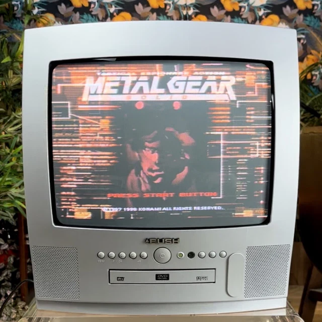 BUSH DVD142TV 14” CRT TELEVISION & DVD & Remote Retro Gaming Monitor ...