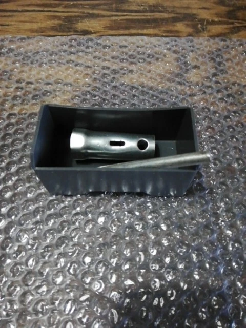 CASSETTA ATTREZZI PIAGGIO ciao con chiave candela nuovi anni 80 EUR 9 ...