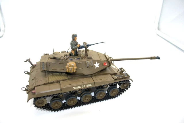 1/35 GEBAUT, BUILT, US Army Light Tank M41 Walking Bulldog EUR 25,00 ...