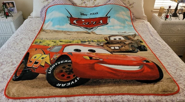 DISNEY PIXAR CARS Lightning McQueen Mater Radiator Springs Throw ...