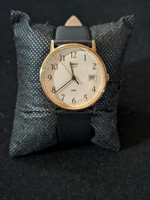 OROLOGIO ANALOGICO VINTAGE Timex Tono Oro NUOVO Cinturino in Vera Pelle ... OROLOGIO ANALOGICO VINTAGE Timex Tono Oro NUOVO Cinturino in Vera Pelle ...