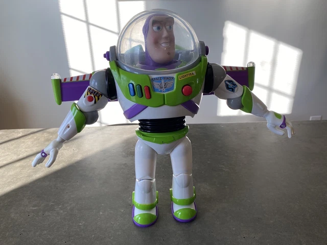 TOY STORY BUZZ Lightyear Talking Figure 12” Karate Chop Arm Laser Pop ...