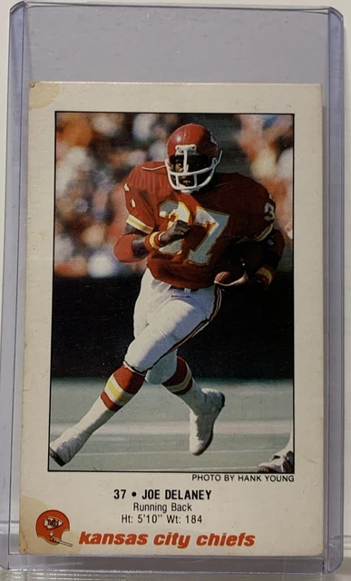 1982 FRITO LAY Kansas City Chiefs Police Joe Delaney carte #10 LOOK ...