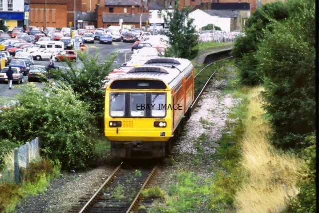 PHOTO 1992 Train Leaving Wrexham Central Railway Station A Diesel ...
