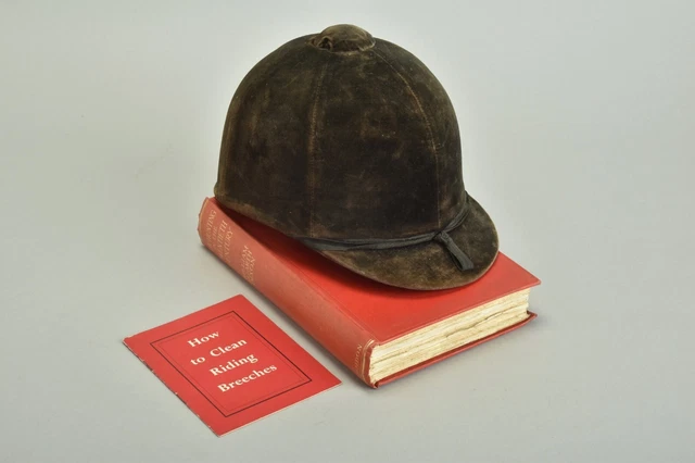 FOX-HUNTING IN THE 20th Century, Breeches Booklet & 1950s Riding Cap s6 ...
