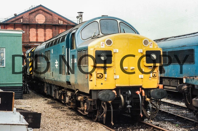 UK DIESEL TRAIN Railway Photograph Of Class 37 37064 Loco. Rm37-235 £1. ...