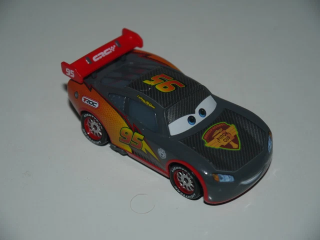 DISNEY PIXAR CARS CARBON RACER LIGHTNING MCQUEEN #95 Die-cast 1:55 ...