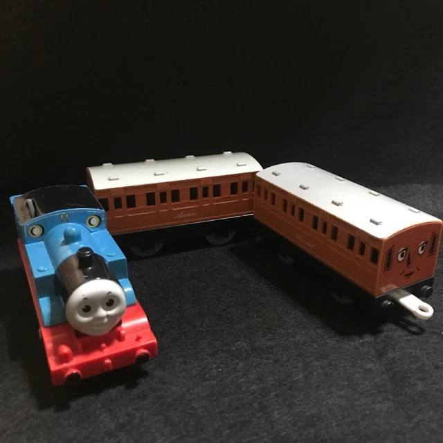 1992 TOMY THOMAS Trackmaster Classic Thomas Red Chassis Clarabel and ...