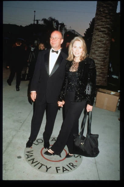 FAYE DUNAWAY AT the Vanity Fair Oscar party March 21 in LA 1999 Old ...