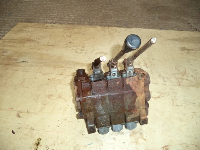 Ford Tractor Spool Valve FOR SALE! - PicClick UK