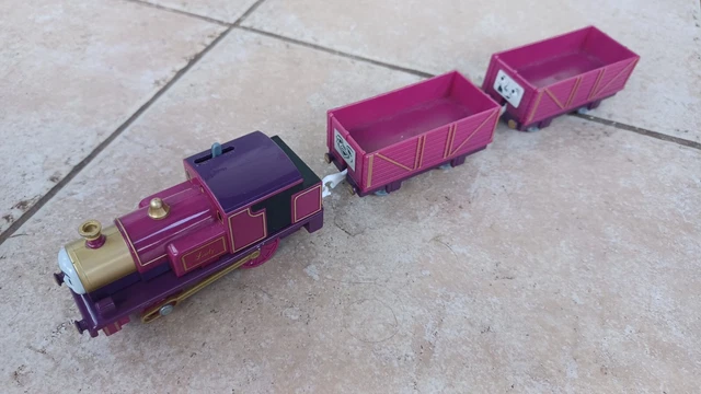 THOMAS TRACKMASTER LADY train with original trucks (battery operated ...