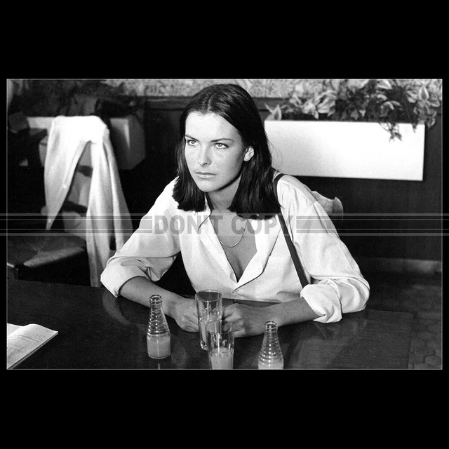 PHOTO F.003829 CAROLE BOUQUET (LA FAMILLE CIGALE) TV-SERIES 1977 EUR 5 ...
