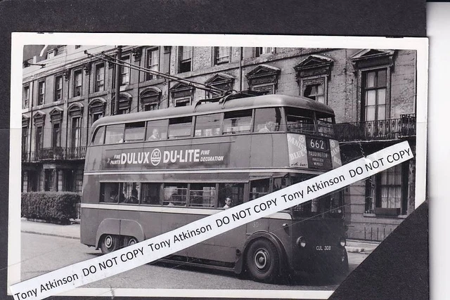 LONDON TRANSPORT - C3 Type Trolley Bus No. 289 On Route ? - Photo ...