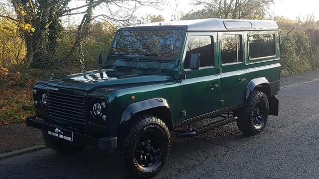 LAND ROVER DEFENDER 110 Station Wagon 300Tdi Usa Exportable 1996 £ ...