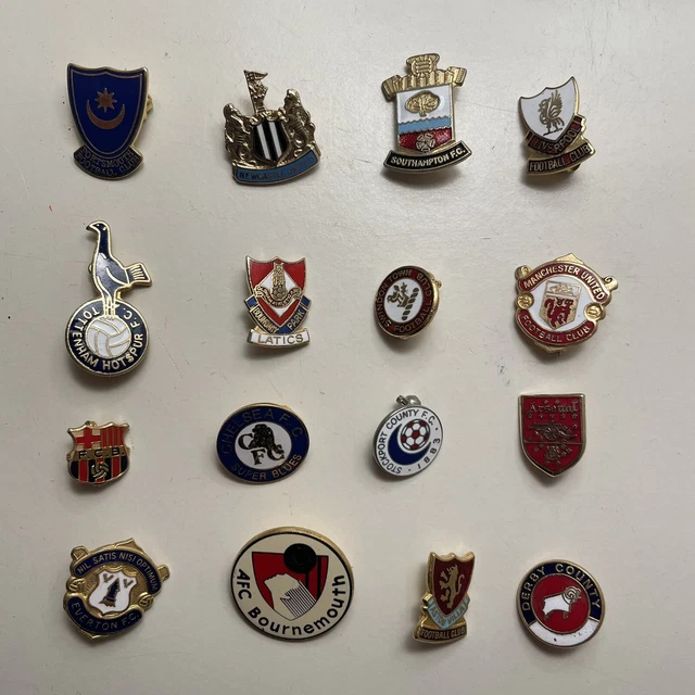VINTAGE FOOTBALL CLUB pin badges 1980s-90s, Barcelona, Man Utd ...