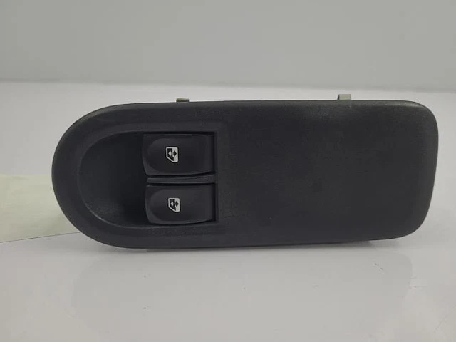 INTERRUPTEUR DE LEVE vitre RENAULT CLIO 3 PHASE 2 BREAK 8200214943 EUR ...